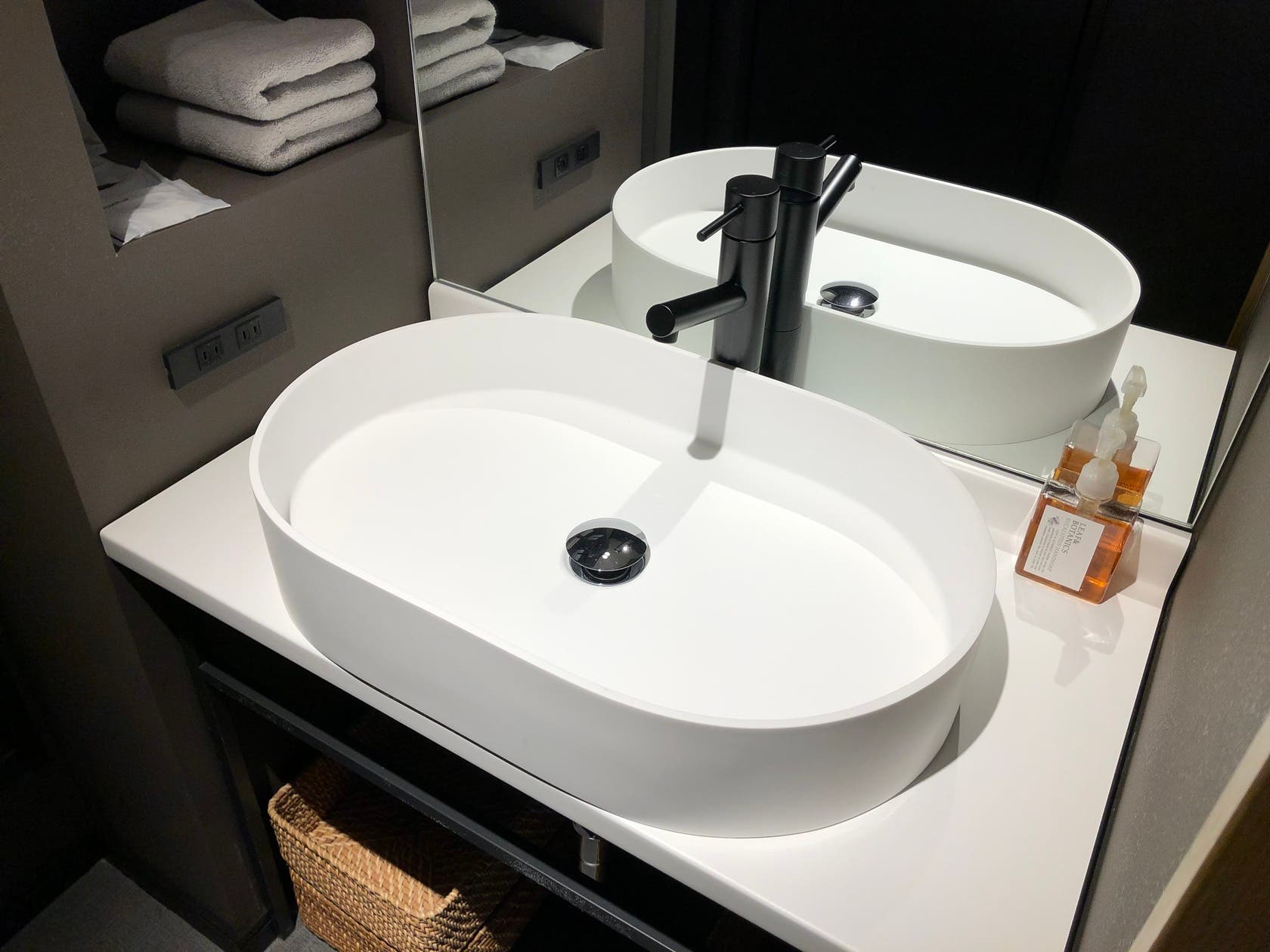 【平日5日間19,800円パック】ホテルでリモートワーク/クリエイティブに集中。シャワー・ベッド・キッチン・テラスの写真11