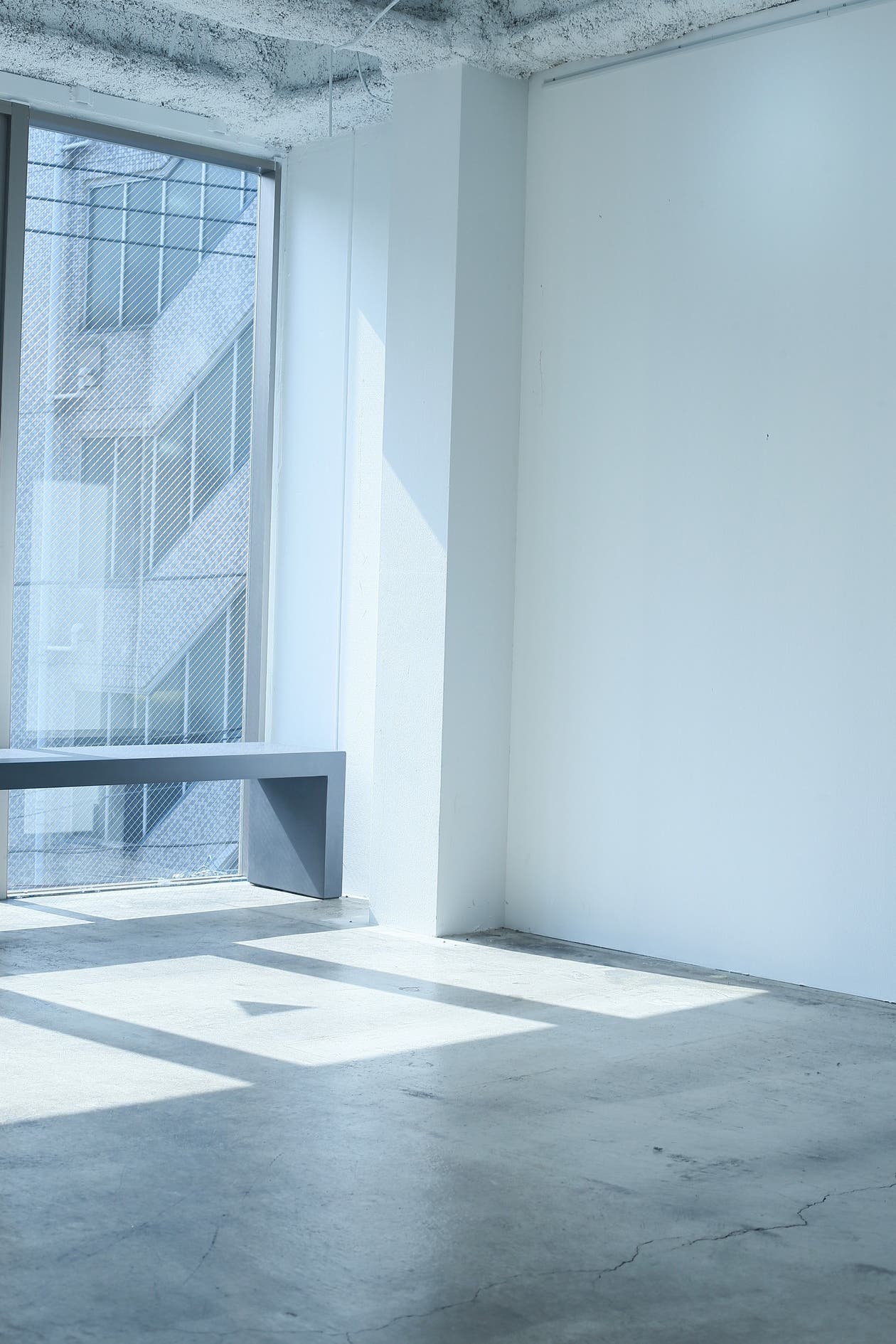 渋谷OZstudioガラス張りの白い空間の写真24