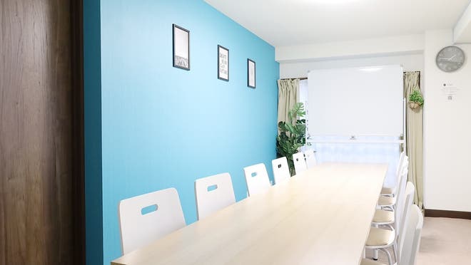 ★【赤羽5分】明るくお洒落。窓有り換気可能。高速WiFi!テレワーク、会議、レッスン等(最大16名・Room A)の写真1