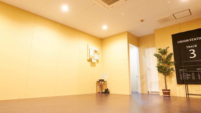 【難波駅から徒歩5分】ダンスができるスタジオ【ヨガ】【撮影】【演劇の稽古】【ウォーキングレッスン】によく使われます♪の写真10