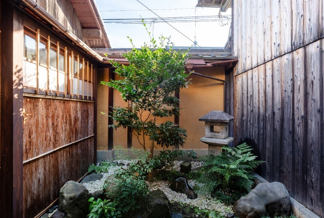 京町家【お宿梅夜】広々とした中庭、共有キッチン付　女子会・誕生日会・ママ会・コスプレ撮影、結婚、卒業記念撮影の写真16