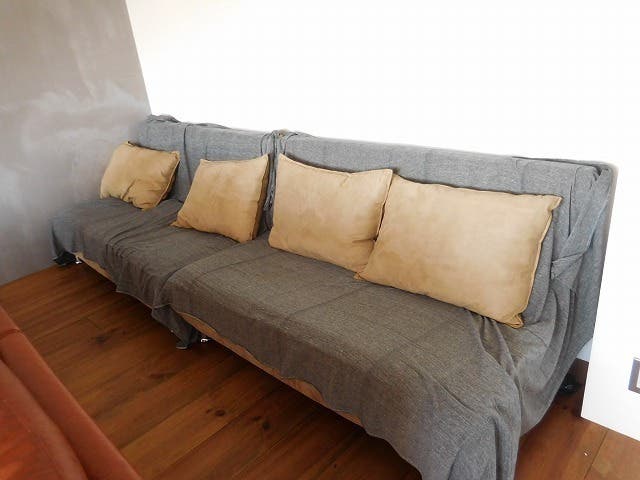 大きな窓と屋上テラスのソファーからのロケーションは最高！！スカイツリーが一望。隅田川に面した隠れ家的なプライベート空間です。の写真8