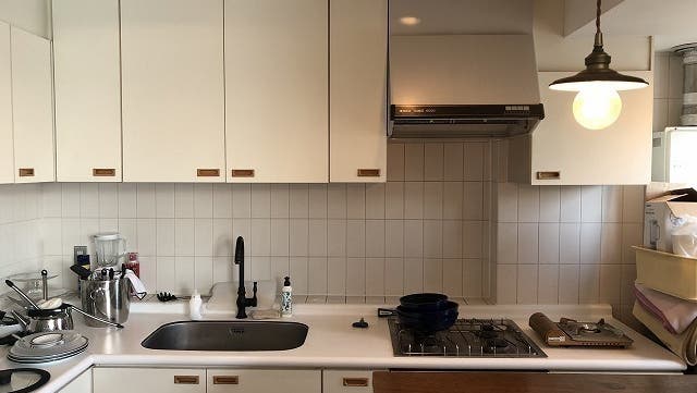 大きな窓と屋上テラスのソファーからのロケーションは最高!!スカイツリーが一望。隅田川に面した隠れ家的なプライベート空間です。の写真15