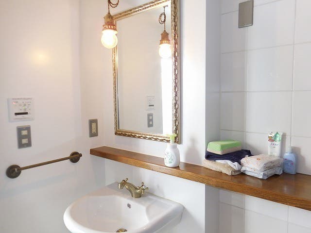 大きな窓と屋上テラスのソファーからのロケーションは最高！！スカイツリーが一望。隅田川に面した隠れ家的なプライベート空間です。の写真17