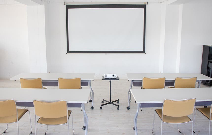 名駅フリースペース／ 【窓開可能で換気抜群】名古屋駅近スタジオ 毎回清掃｜レンタルスペースALBEの写真8