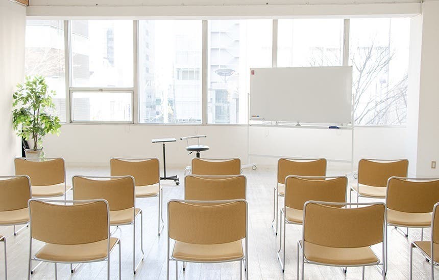 名駅フリースペース／ 【窓開可能で換気抜群】名古屋駅近スタジオ 毎回清掃｜レンタルスペースALBEの写真10