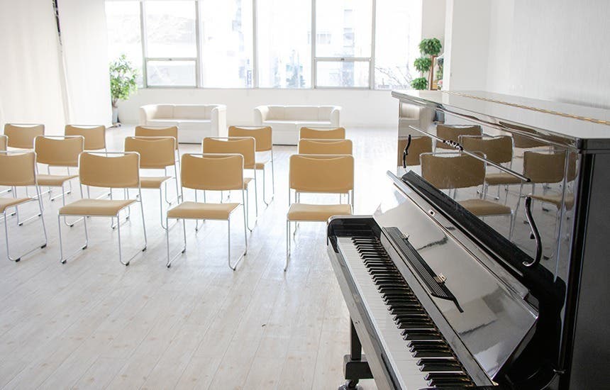 名駅フリースペース／ 【窓開可能で換気抜群】名古屋駅近スタジオ 毎回清掃｜レンタルスペースALBEの写真12