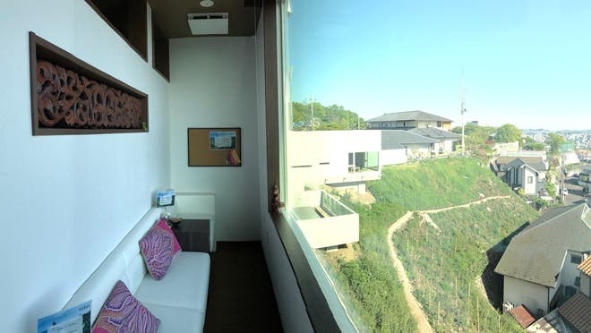 南国リゾートのようなラグジュアリー空間を味わえる美容向けサロンです♪マッサージやネイルの練習・講習にもお使い頂けます。の写真1