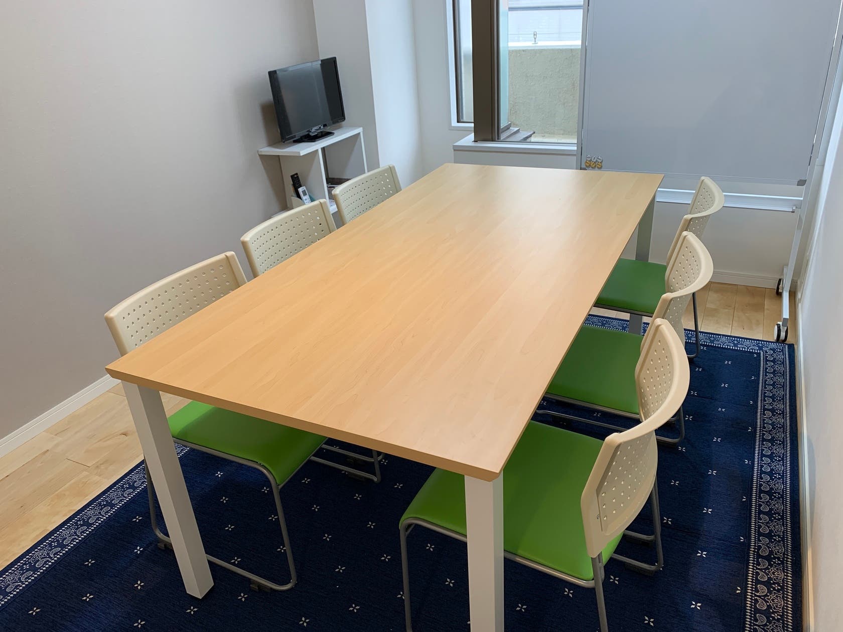 2号店女性利用多数//パルコ目の前【2021年BESTHOST賞受賞】各種教室、会議、面接、研修、撮影、ボードゲーム等最適の写真6