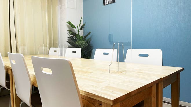 完全個室・高速インターネット【町田駅徒歩3分】アクリル板設置・きれいなスペースで快適なテレワーク・会議ができる!の写真1