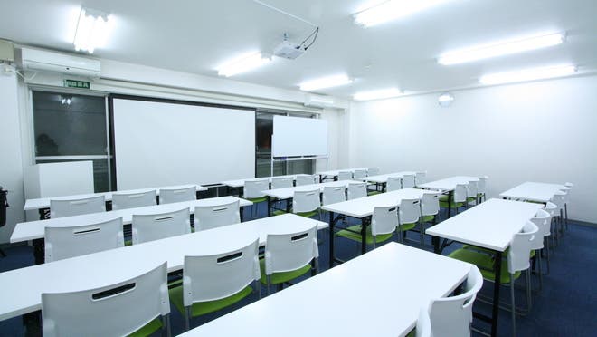 【渋谷駅徒歩1分!ヒカリエ隣!42名利用可!】プロジェクター・ホワイトボード・WiFi全て無料!ふれあい貸し会議室 渋谷No28の写真3