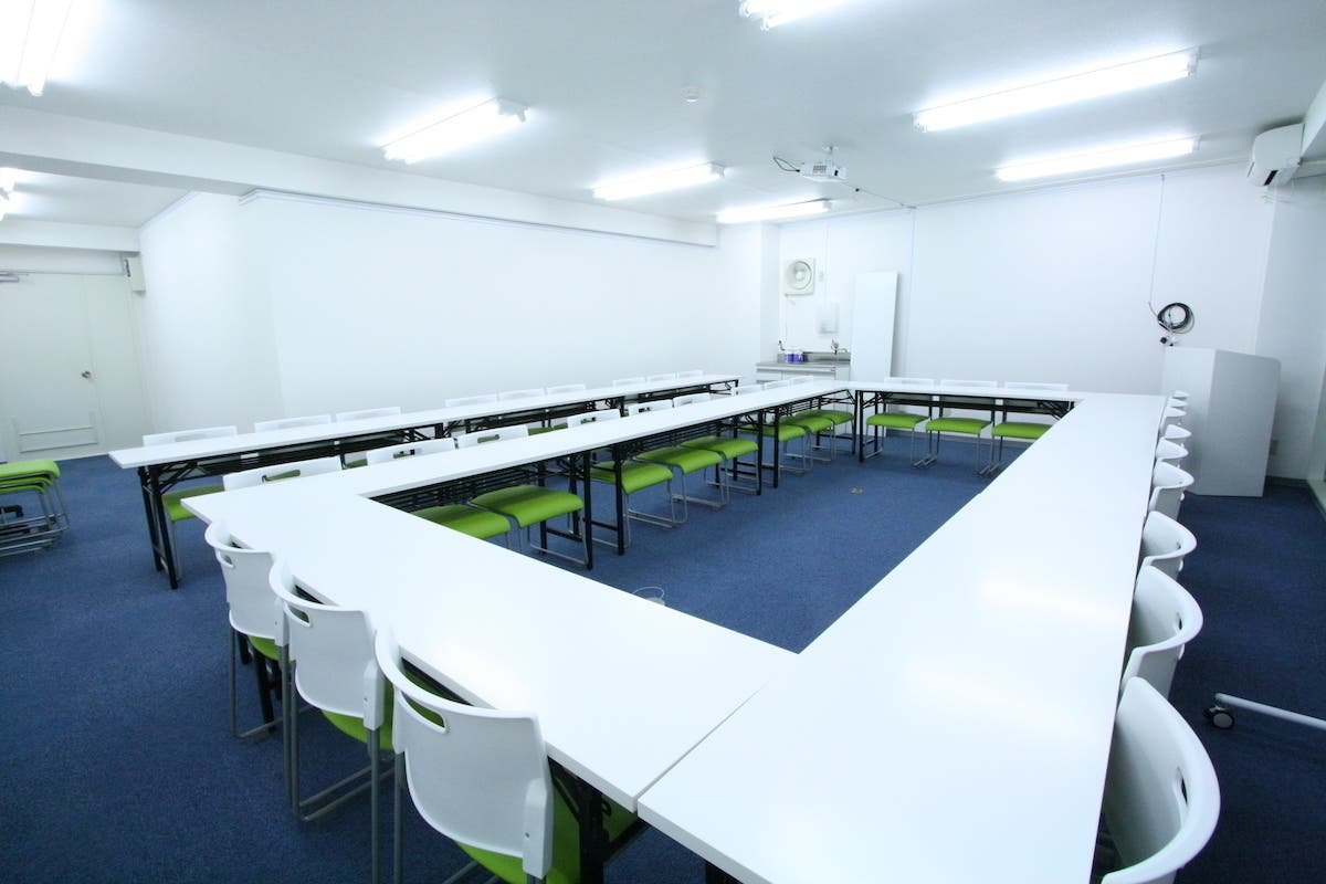 【渋谷駅徒歩1分！ヒカリエ隣！42名利用可！】プロジェクター・ホワイトボード・WiFi全て無料！ふれあい貸し会議室 渋谷No28の写真8