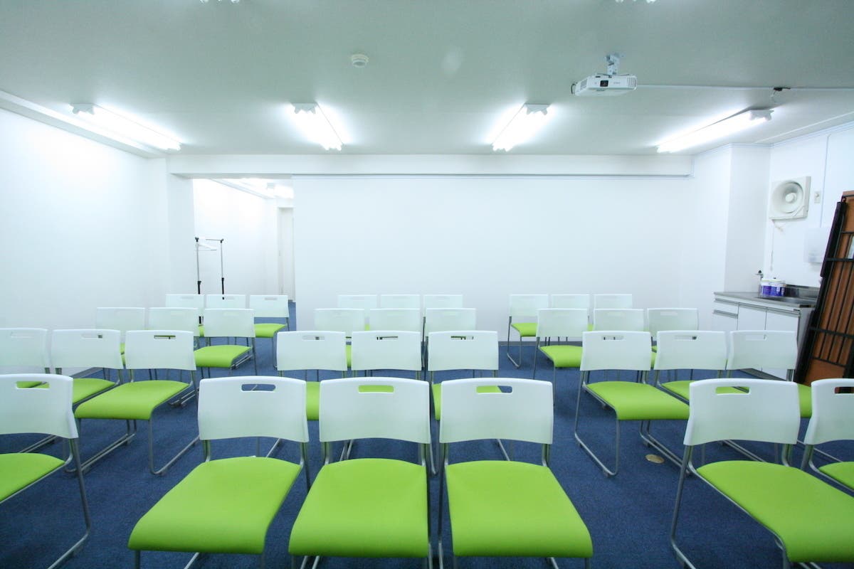 【渋谷駅徒歩1分！ヒカリエ隣！42名利用可！】プロジェクター・ホワイトボード・WiFi全て無料！ふれあい貸し会議室 渋谷No28の写真15