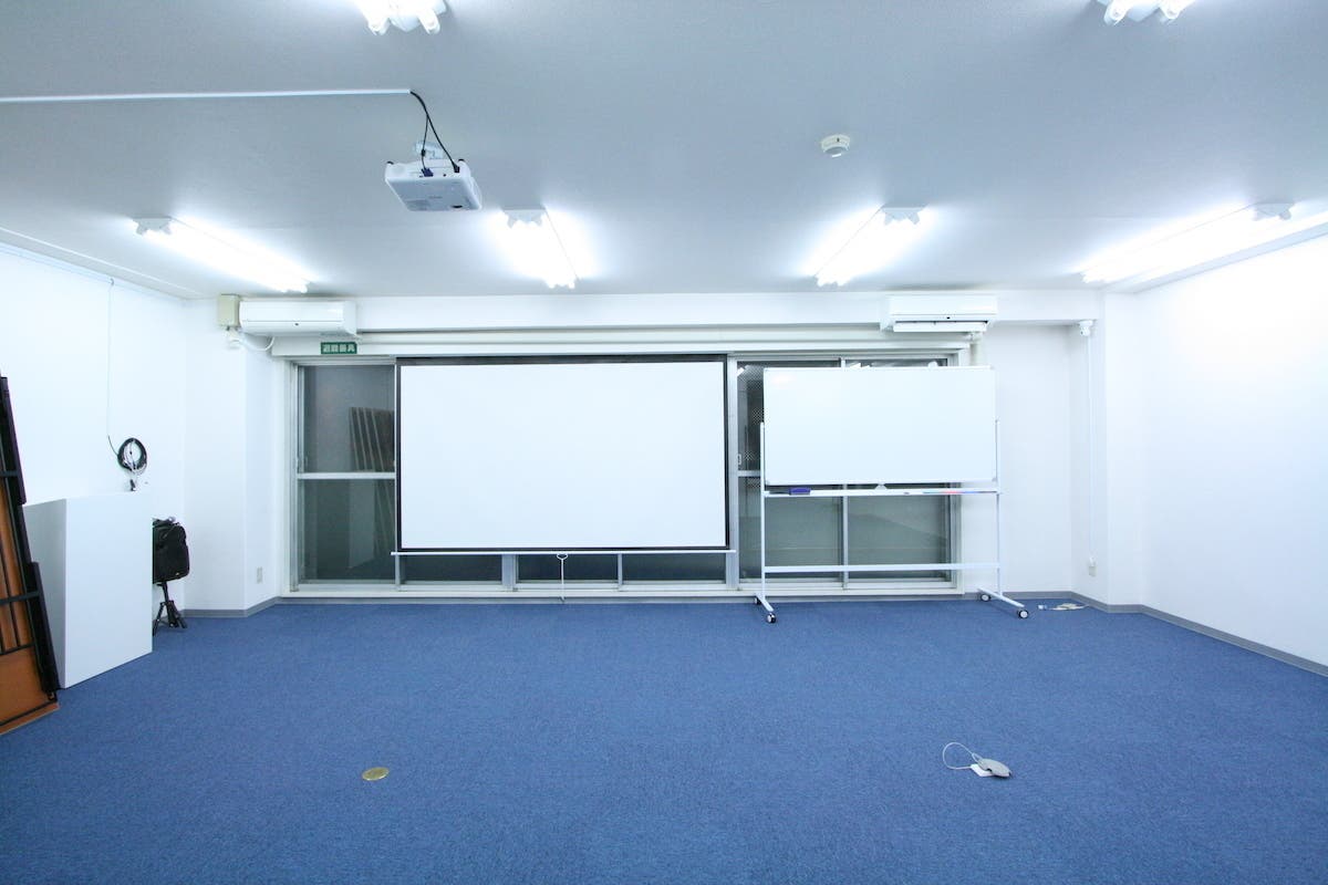 【渋谷駅徒歩1分！ヒカリエ隣！42名利用可！】プロジェクター・ホワイトボード・WiFi全て無料！ふれあい貸し会議室 渋谷No28の写真19