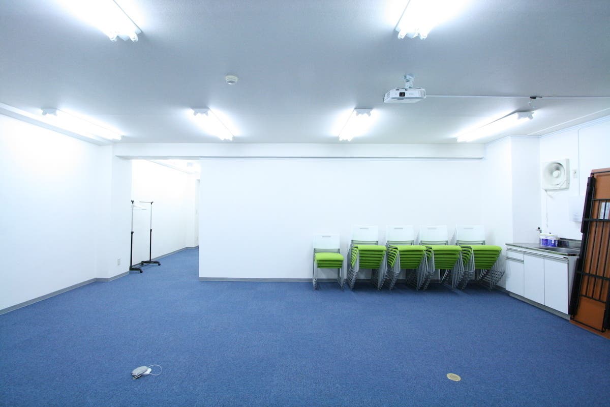 【渋谷駅徒歩1分！ヒカリエ隣！42名利用可！】プロジェクター・ホワイトボード・WiFi全て無料！ふれあい貸し会議室 渋谷No28の写真21