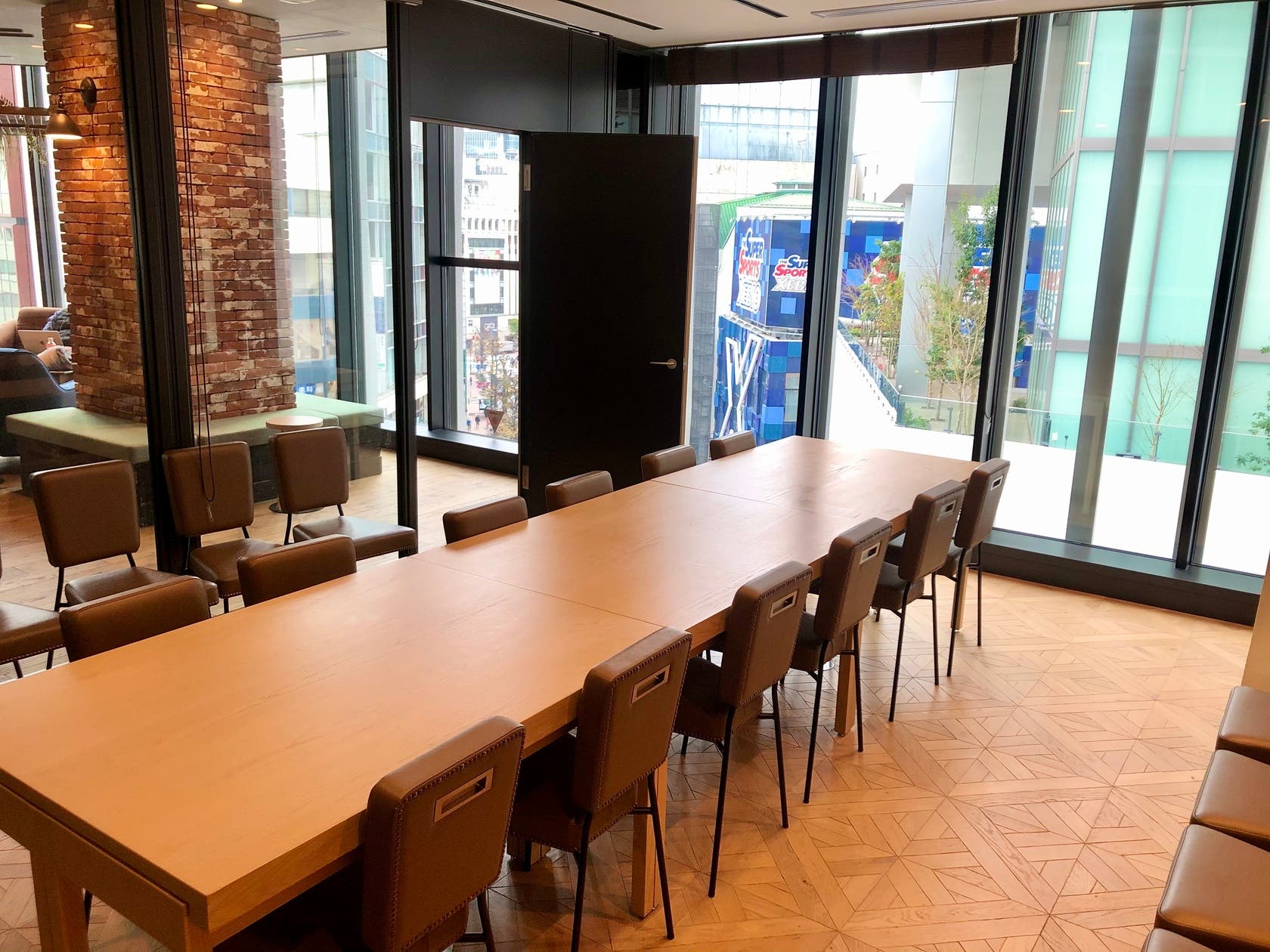 【渋谷駅5分】会議/ワークショップ/勉強会/セミナー等OK!結婚式場を使用したシェアオフィスの貸し会議室✨の写真6