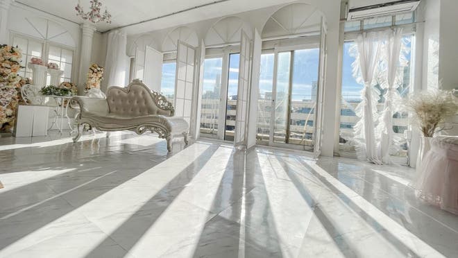 蒲田撮影スタジオ「スタジオカプラ」Aスタジオ 自然光・エレガンス調・姫ベッド 教室セットの写真3