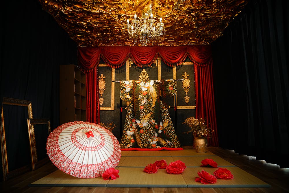 蒲田撮影スタジオ「スタジオカプラ」Aスタジオ　自然光・エレガンス調・姫ベッド　教室セットの写真8