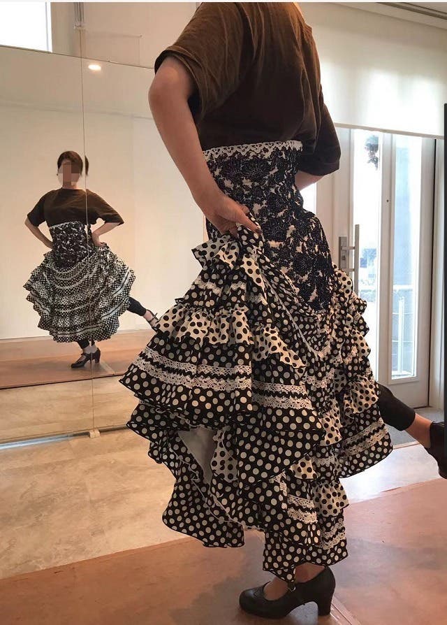 【大きな鏡が魅力】ヘアメイク・カラー診断・マッサージ・フラメンコ・Web会議等に最適な多目的スペースです。の写真9