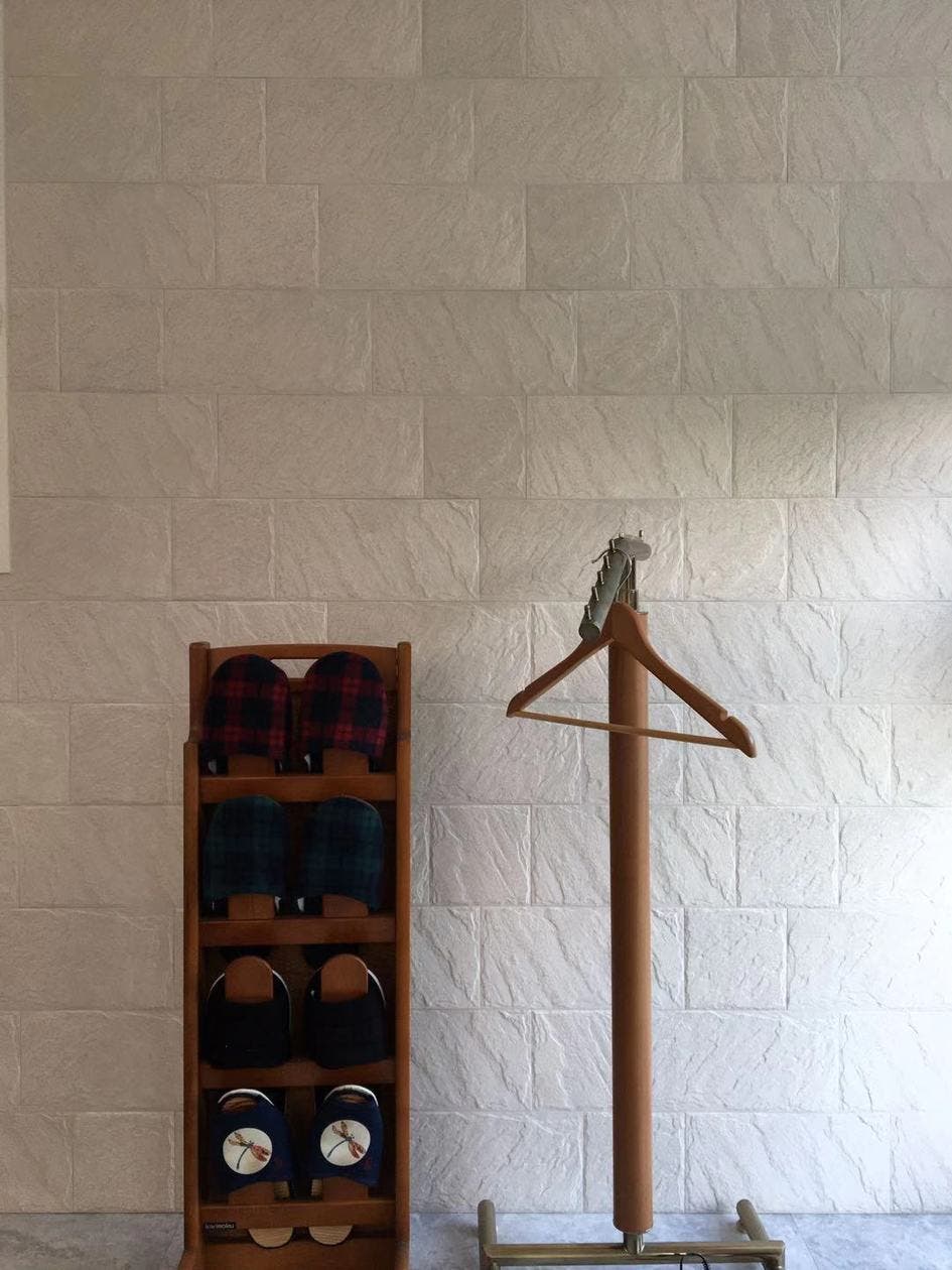 【大きな鏡が魅力】ヘアメイク・カラー診断・マッサージ・フラメンコ・Web会議等に最適な多目的スペースです。の写真12