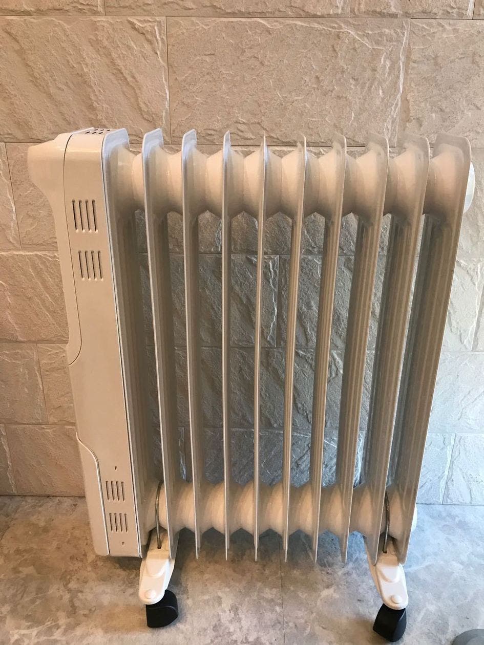 【大きな鏡が魅力】ヘアメイク・カラー診断・マッサージ・フラメンコ・Web会議等に最適な多目的スペースです。の写真13