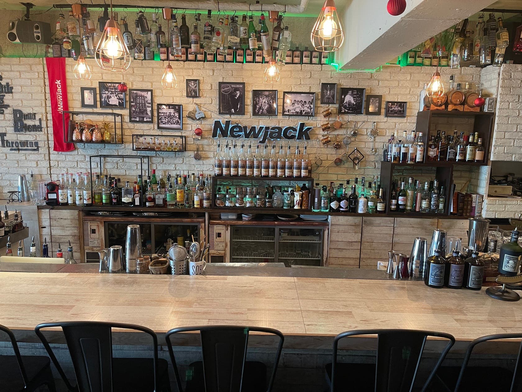 ダイニングバー貸し切り！パーティー、会議、撮影に！の写真6