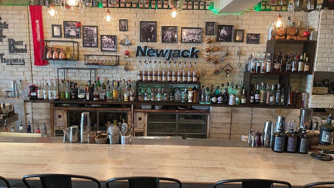 ダイニングバー貸し切り!パーティー、会議、撮影に!の写真6