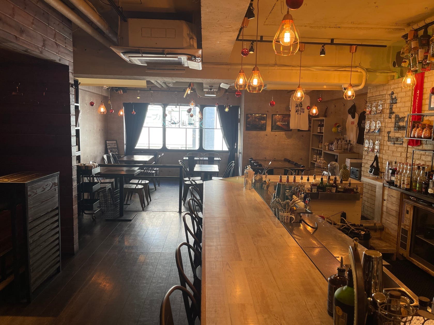 ダイニングバー貸し切り！パーティー、会議、撮影に！の写真9