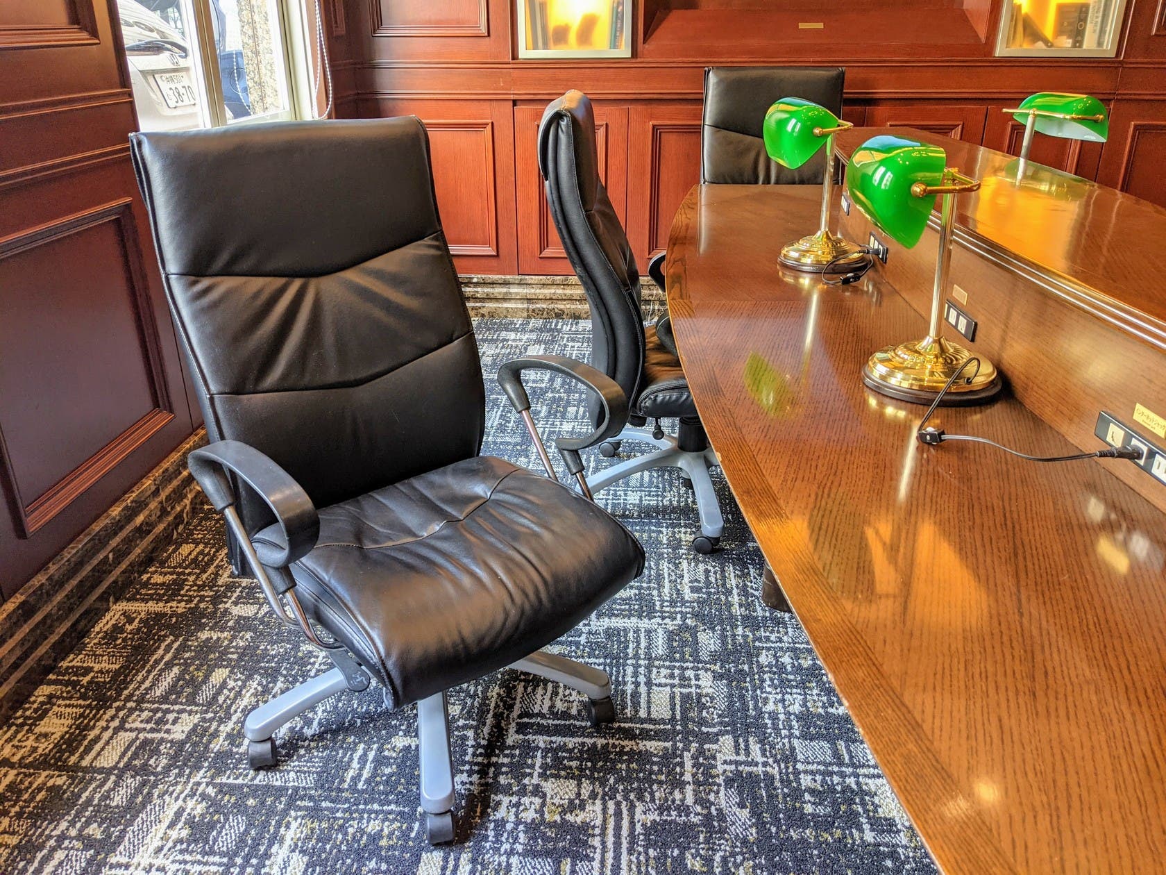 【ビジネスルーム】最大8名利用のミーティングルーム 会議・オフサイトミーティング・テレワーク・web会議に。駐車場無料の写真7