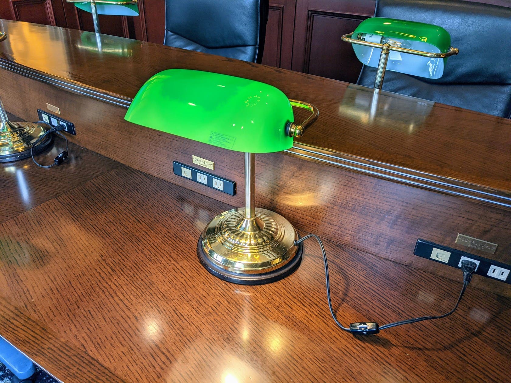 【ビジネスルーム】最大8名利用のミーティングルーム 会議・オフサイトミーティング・テレワーク・web会議に。駐車場無料の写真10