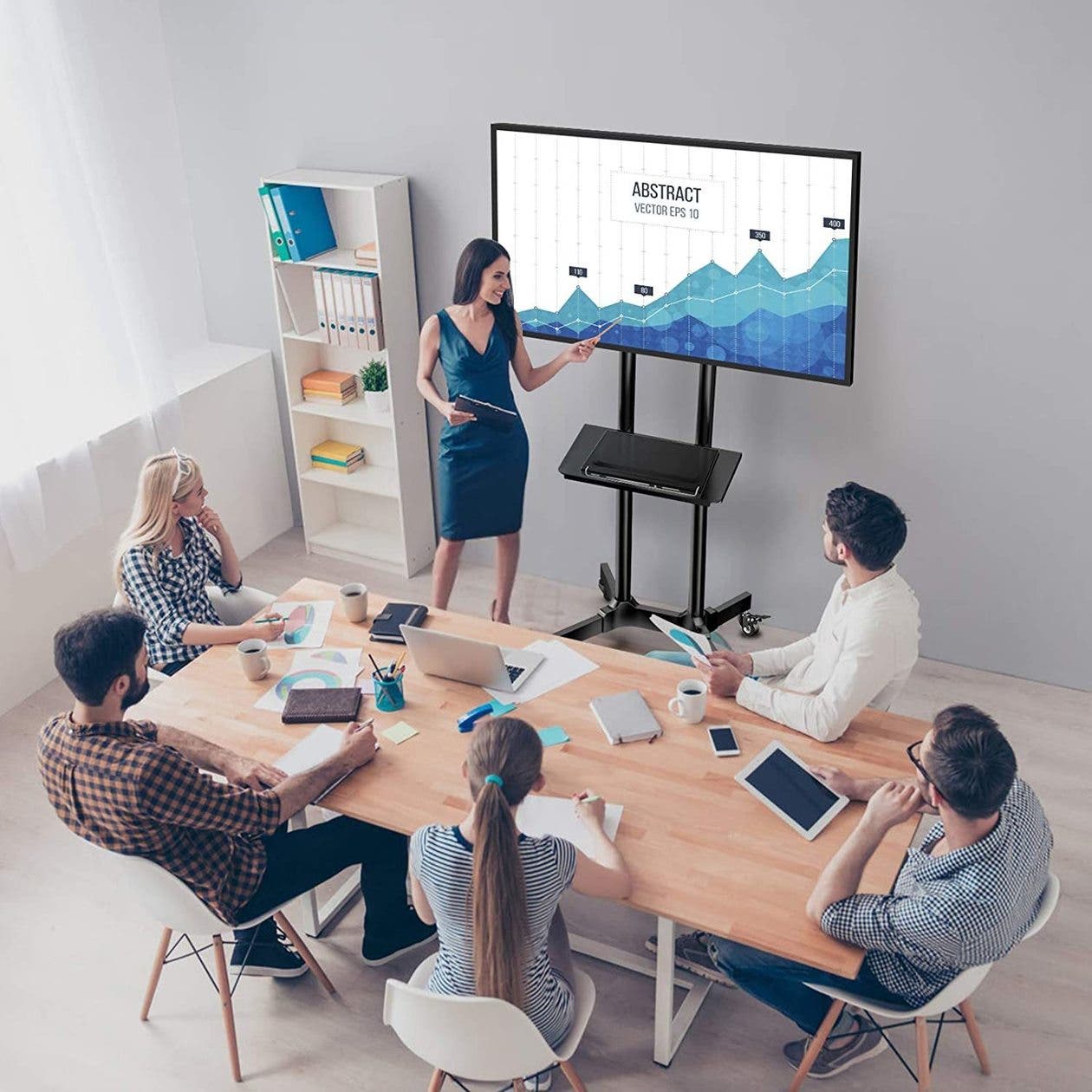 55インチＳＯＮＹブラビアテレビ（４Ｋ・ＨＤＲ）スタンド移動型　中ルームの画像1