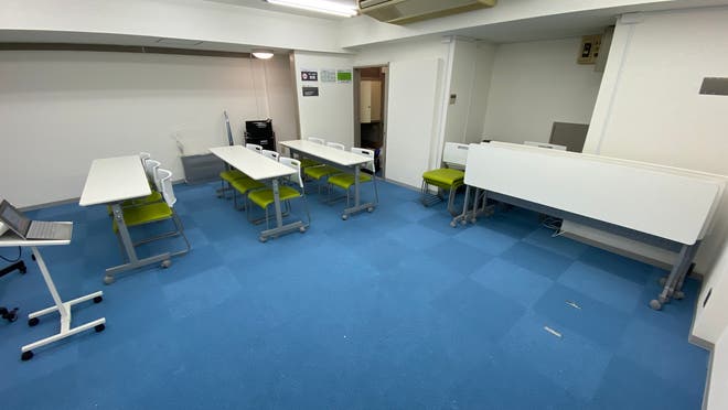 🌟トップホスト12月冬割引✨広々1フロア✨🚃末広町・御徒町徒歩3分🚃研修・会議・撮影・撮影・動画配信・セミナー18名着席の写真6