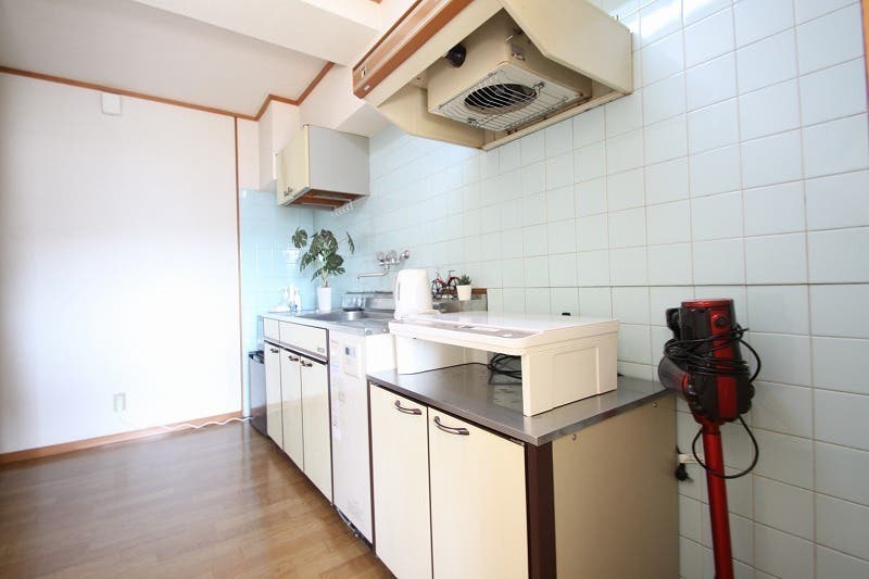 ⭐聖蹟桜ヶ丘駅2分！10名利用可⭐50型モニタ/光回線/WiFi/FireTV/BlurayDVD/施術台/キッチン全無料！の写真17