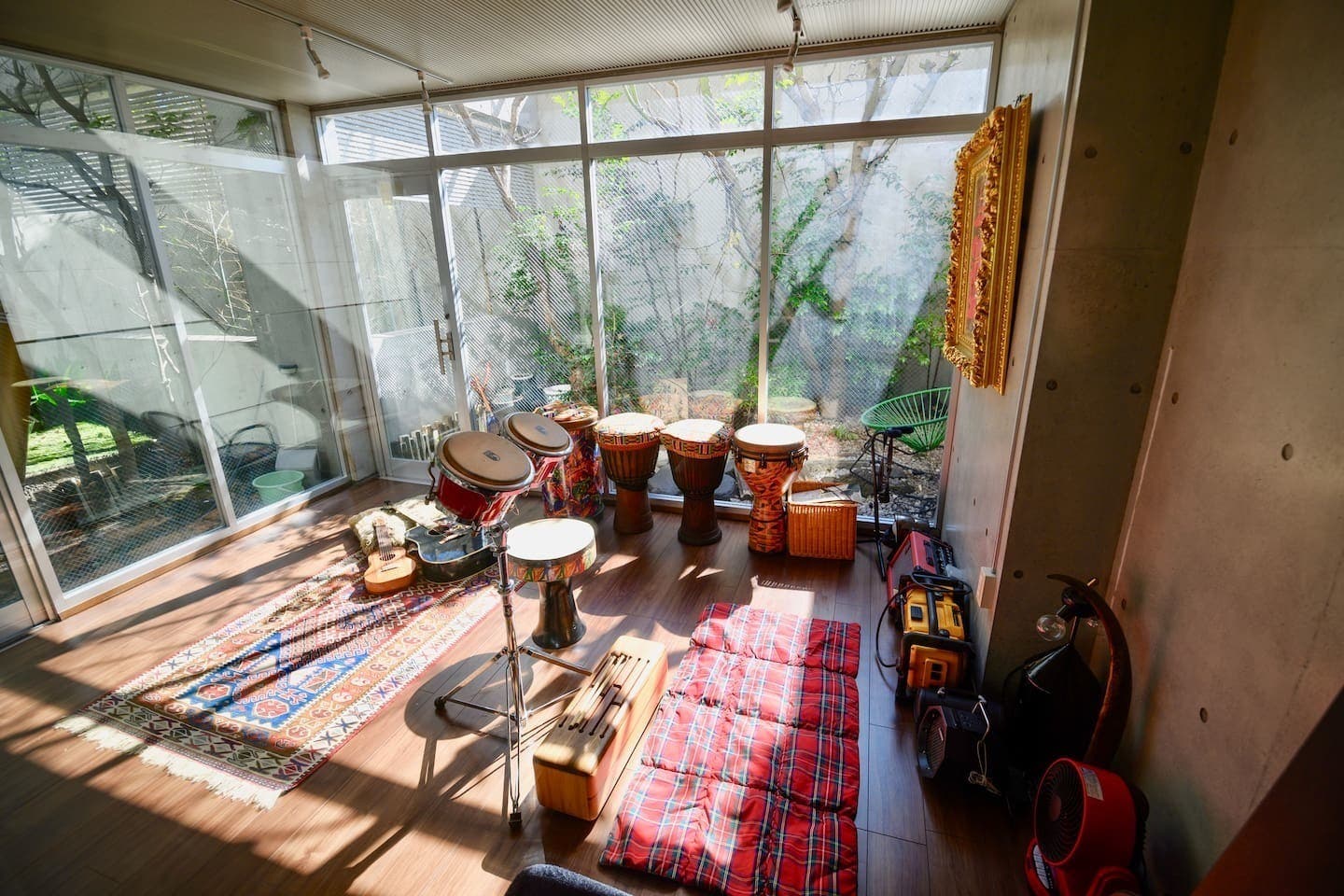 【麻布モダンハウス】安藤忠雄が設計した丸ごと貸切の一軒家（麻布エリア、屋上から東京タワーが見える、撮影スタジオとして人気上昇中）の写真6