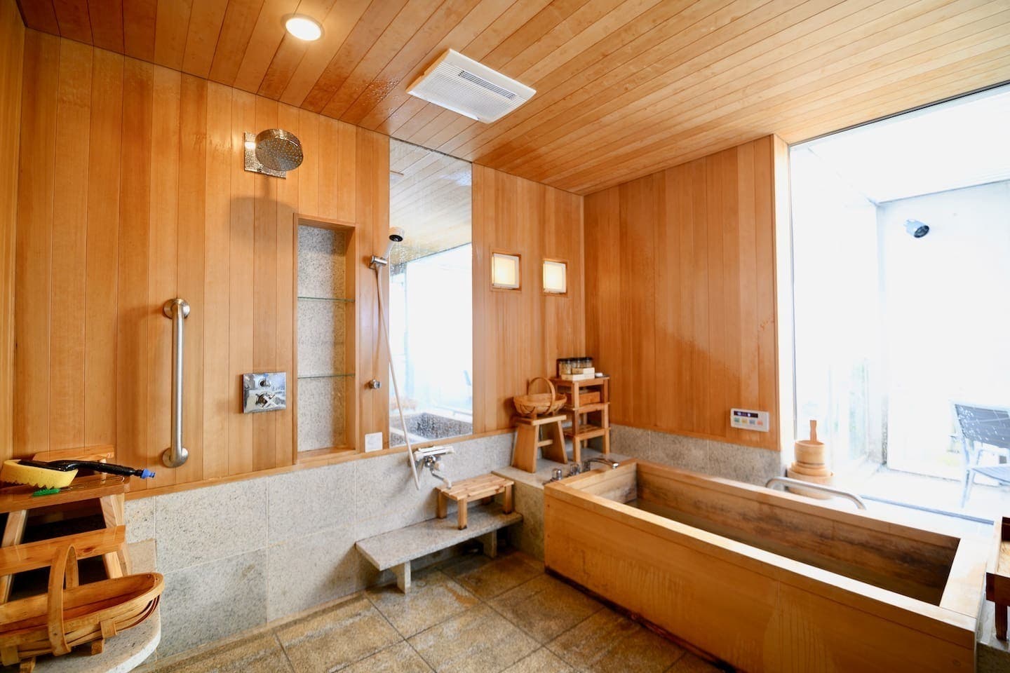 【麻布モダンハウス】安藤忠雄が設計した丸ごと貸切の一軒家（麻布エリア、屋上から東京タワーが見える、撮影スタジオとして人気上昇中）の写真10