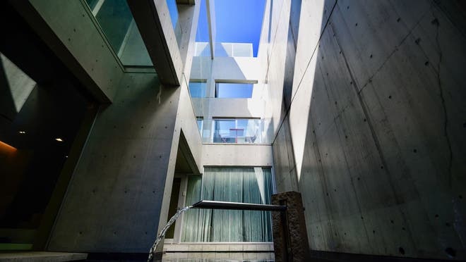 【麻布モダンハウス】安藤忠雄が設計した丸ごと貸切の一軒家(麻布エリア、屋上から東京タワーが見える、撮影スタジオとして人気上昇中)の写真12