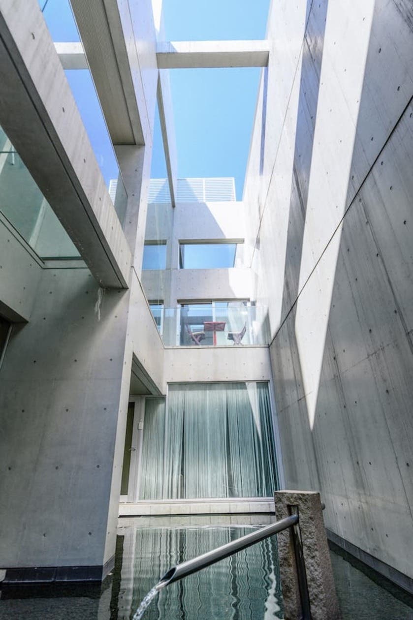 【麻布モダンハウス】安藤忠雄が設計した丸ごと貸切の一軒家（麻布エリア、屋上から東京タワーが見える、撮影スタジオとして人気上昇中）の写真24