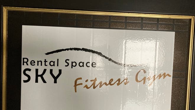 【梅田ドンキホーテ徒歩3分】24時間営業!梅田地域最安値当日予約可能の個室レンタルフットネスジム!全面鏡張!ヨガやパーソナル可能の写真14