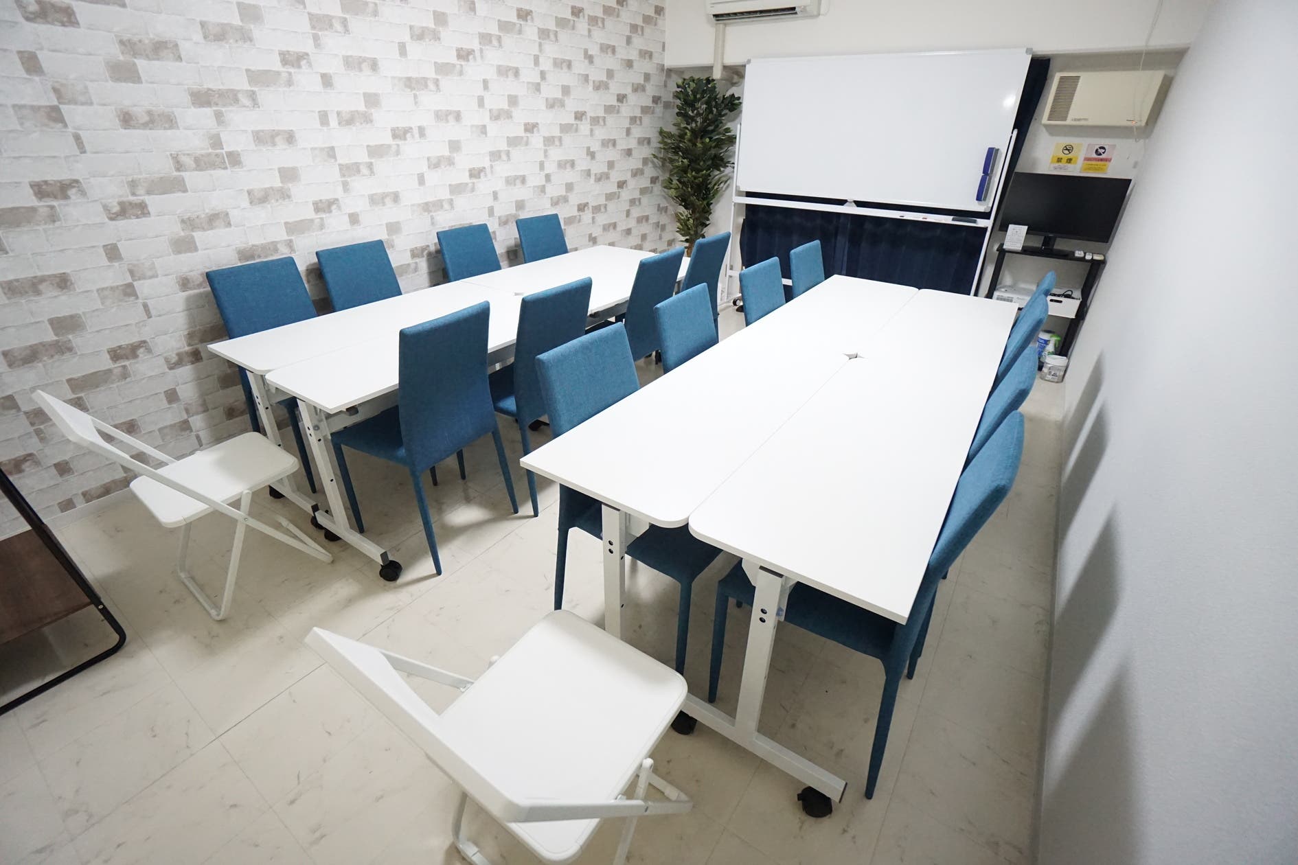 ＜シルク会議室＞駅近🚃Wi-Fi📶プロジェクター🎥モニター🖥会議/商談/テレワーク/Zoom/作業場所/自習の写真8