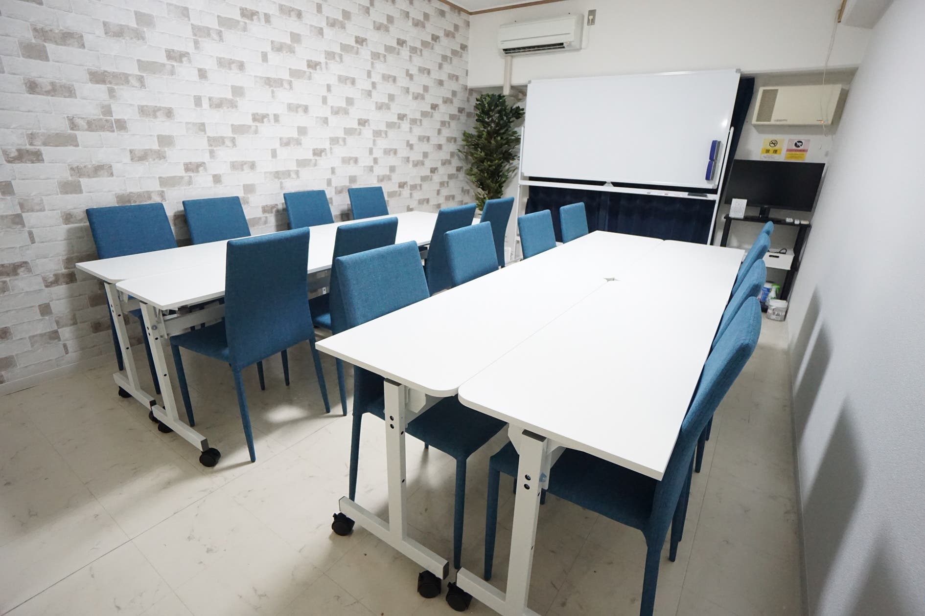 ＜シルク会議室＞駅近🚃Wi-Fi📶プロジェクター🎥モニター🖥会議/商談/テレワーク/Zoom/作業場所/自習の写真9