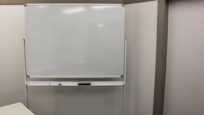 🌟トップホスト12月冬割引✨広々1フロア✨🚃末広町・御徒町徒歩3分🚃研修・会議・撮影・撮影・動画配信・セミナー18名着席の写真10