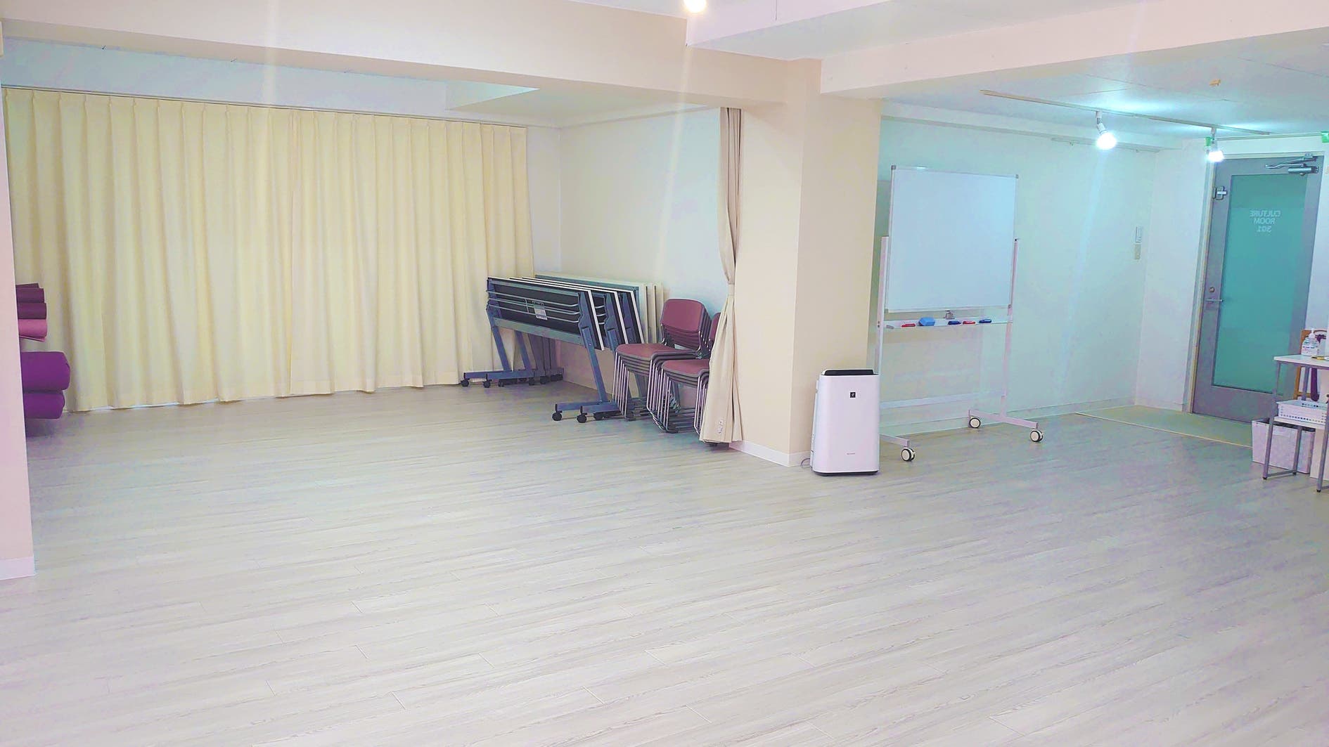 駅から徒歩3分の好立地！ スタジオ・スクール利用、会議等に。の写真5