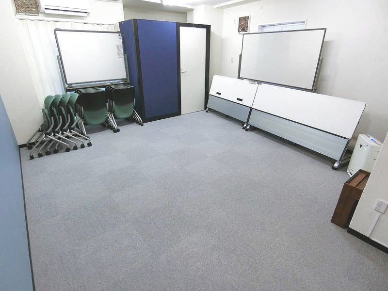 【コミノバ東新宿】東新宿駅徒歩1分♪55インチモニター設置、24H利用可能 最大12名！の写真6