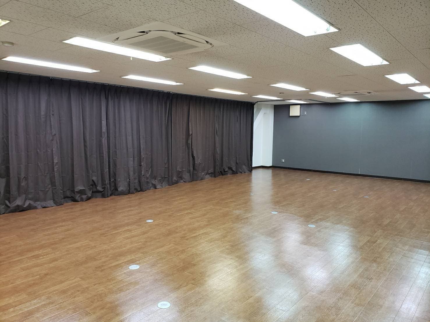 岸和田店　　当日予約OK！24時間利用可能！　自主練はもちろん、習い事や教室の開催にぴったりのスタジオ！！の写真15