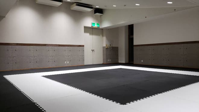 和泉和気店 Aルーム 当日予約OK!24時間利用可能! 自主練はもちろん、習い事や教室の開催にぴったりのスタジオ!!の写真2