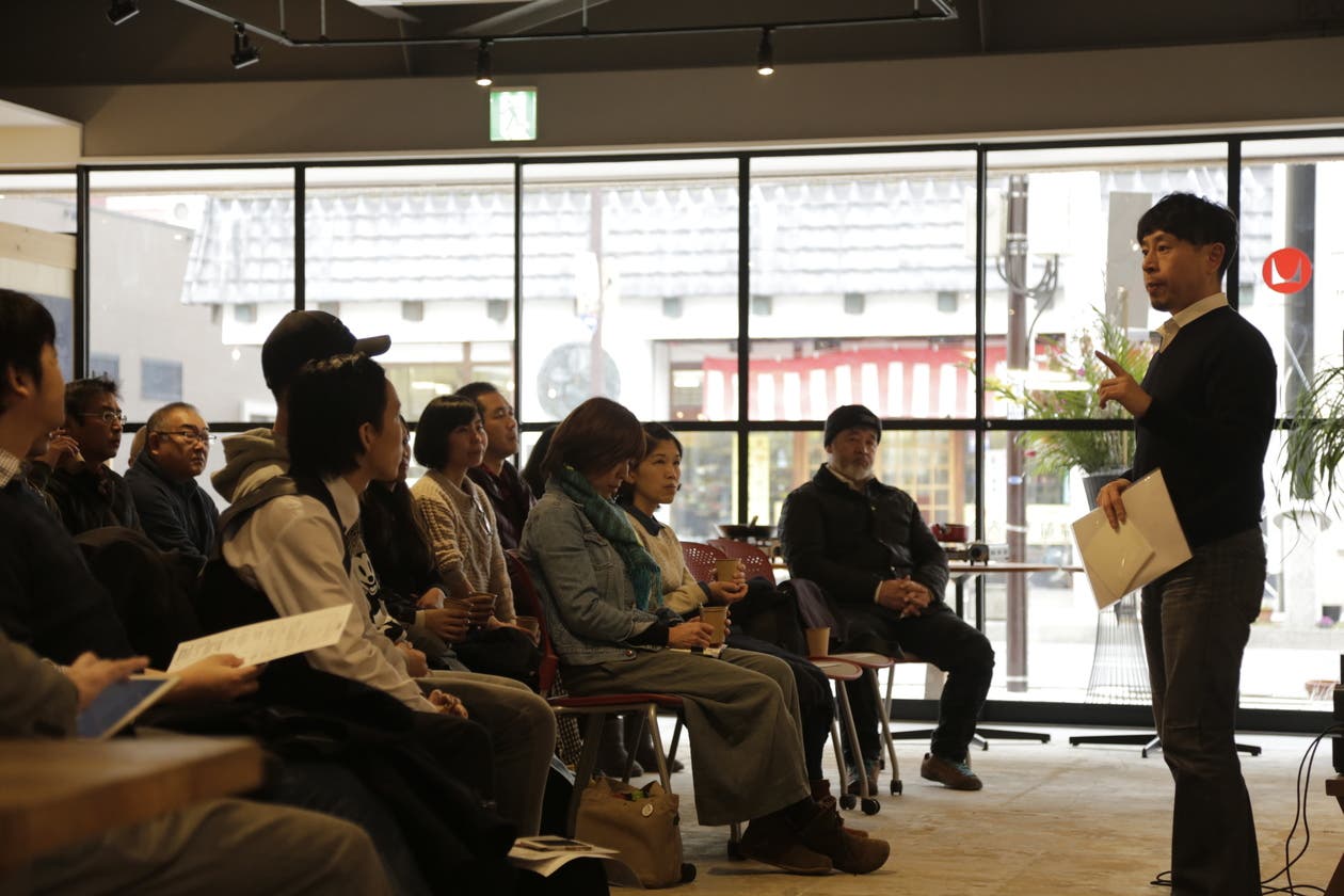 【石巻】カフェスタンド併設の複合ホールの写真5