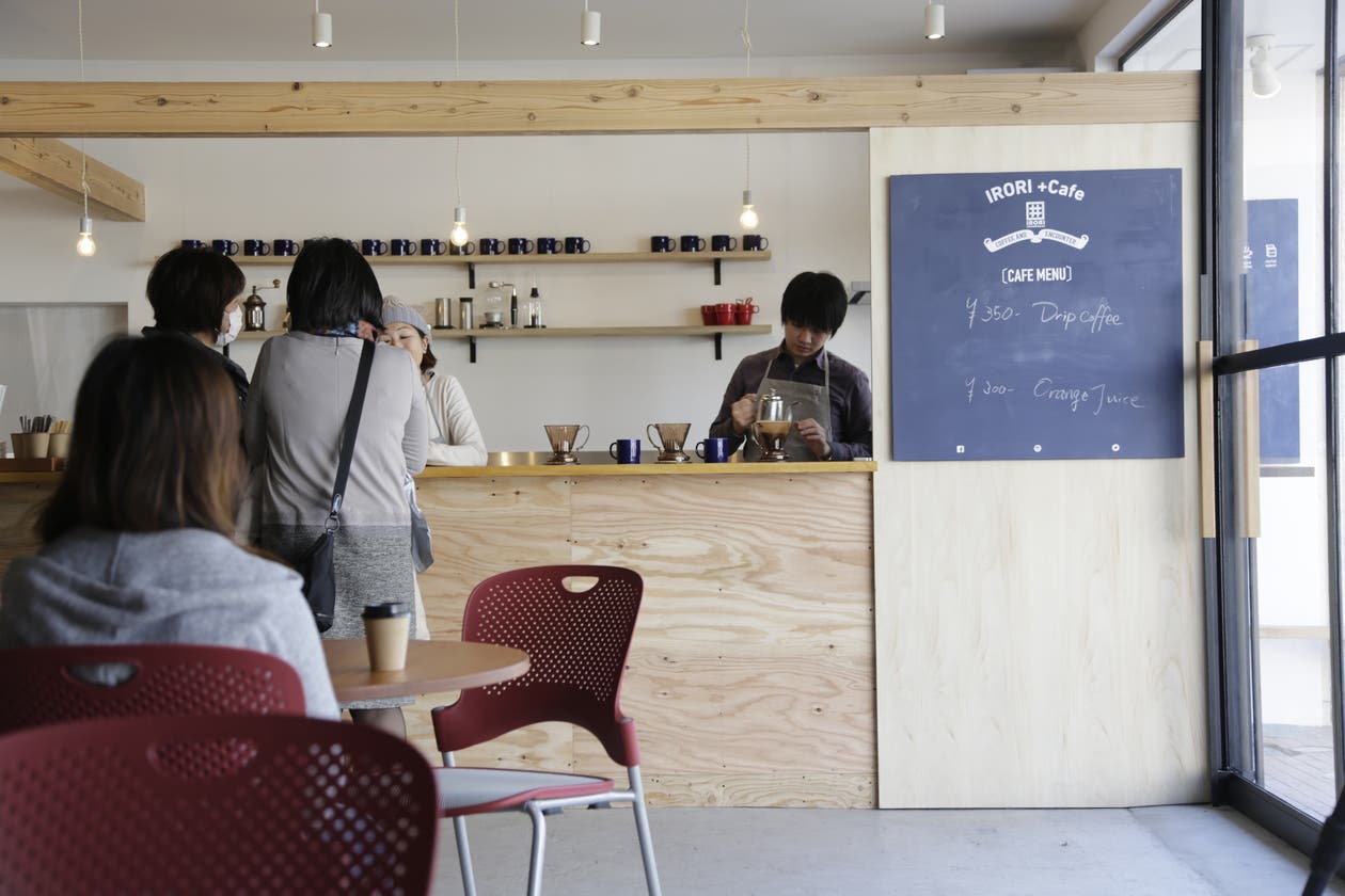 【石巻】カフェスタンド併設の複合ホールの写真6