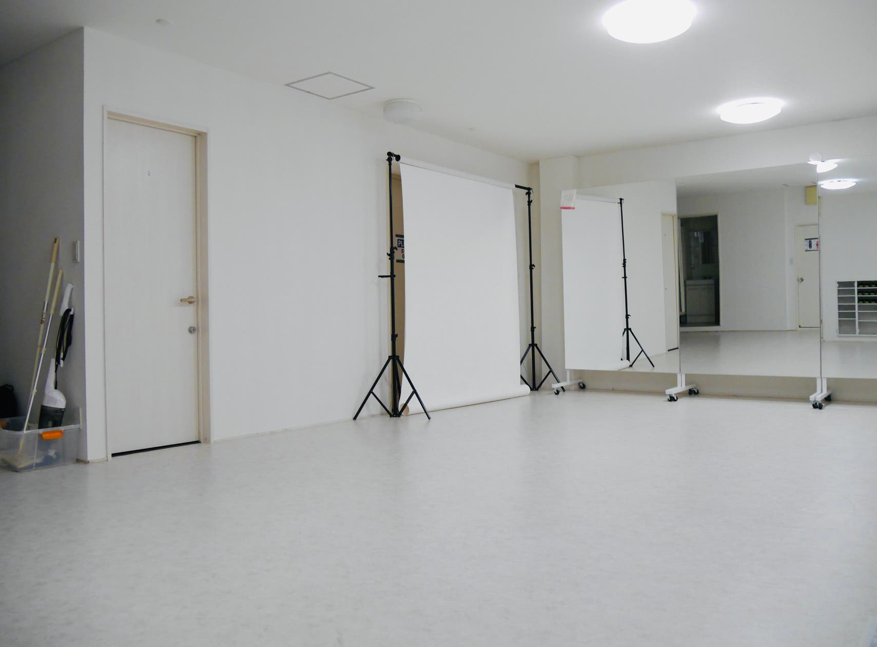 【1Fスタジオ】鏡ｱﾘ明るい1階路面｜トレーニング・ヨガ・ダンス・会議・WS・撮影に！の写真6