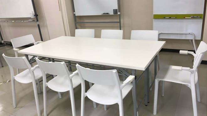 蒲田2分コワーク内スペースB:パーティション区切り スタッフ常駐 レッスン、ボードゲーム等に最適の写真1