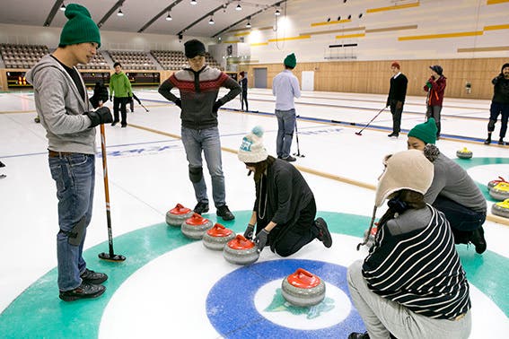 【軽井沢】カーリング場でビジネス研修&チームビルディング・社内運動会利用はいかが？の写真7